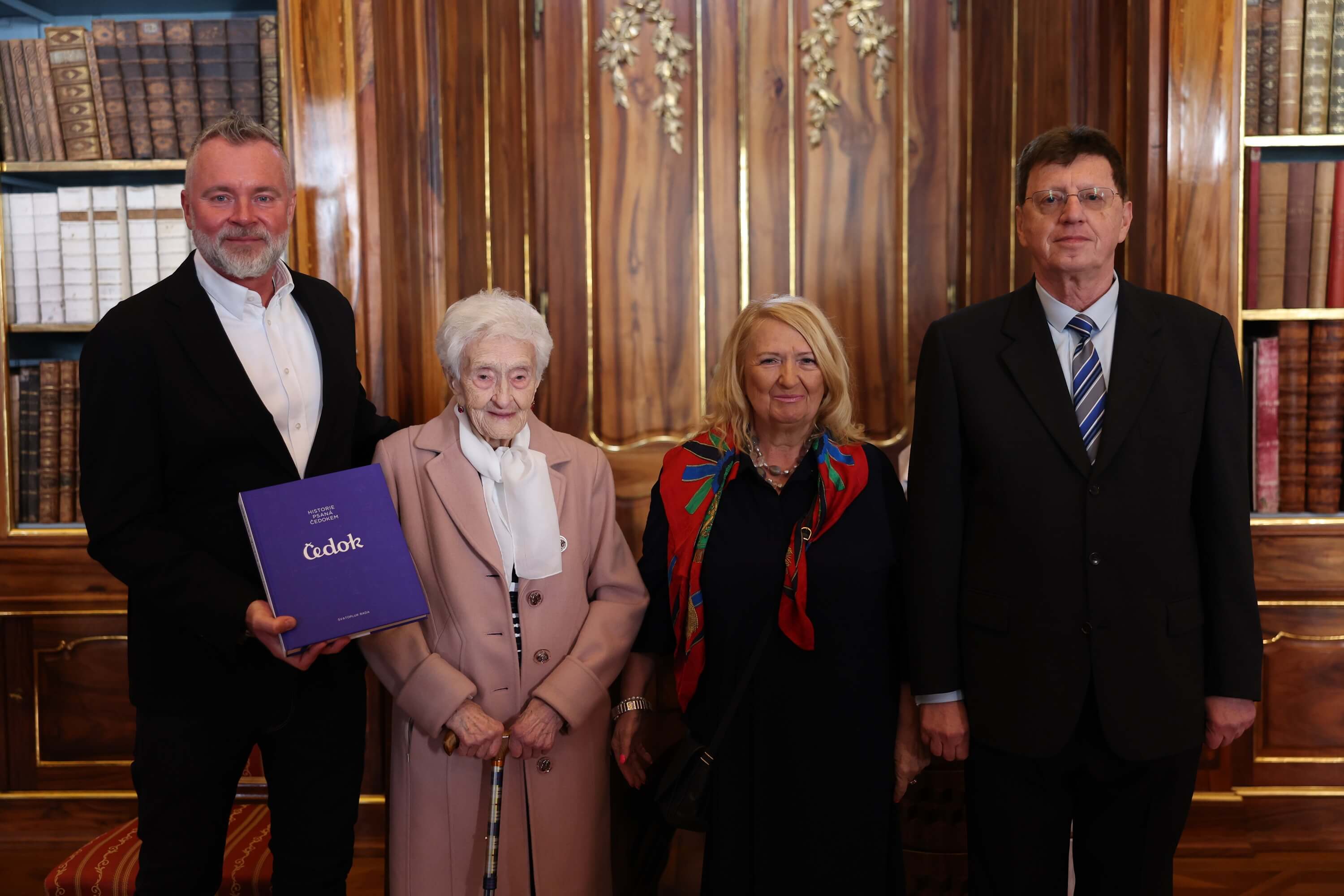 Vychází unikátní kniha „Historie psaná Čedokem“ | CEDOK